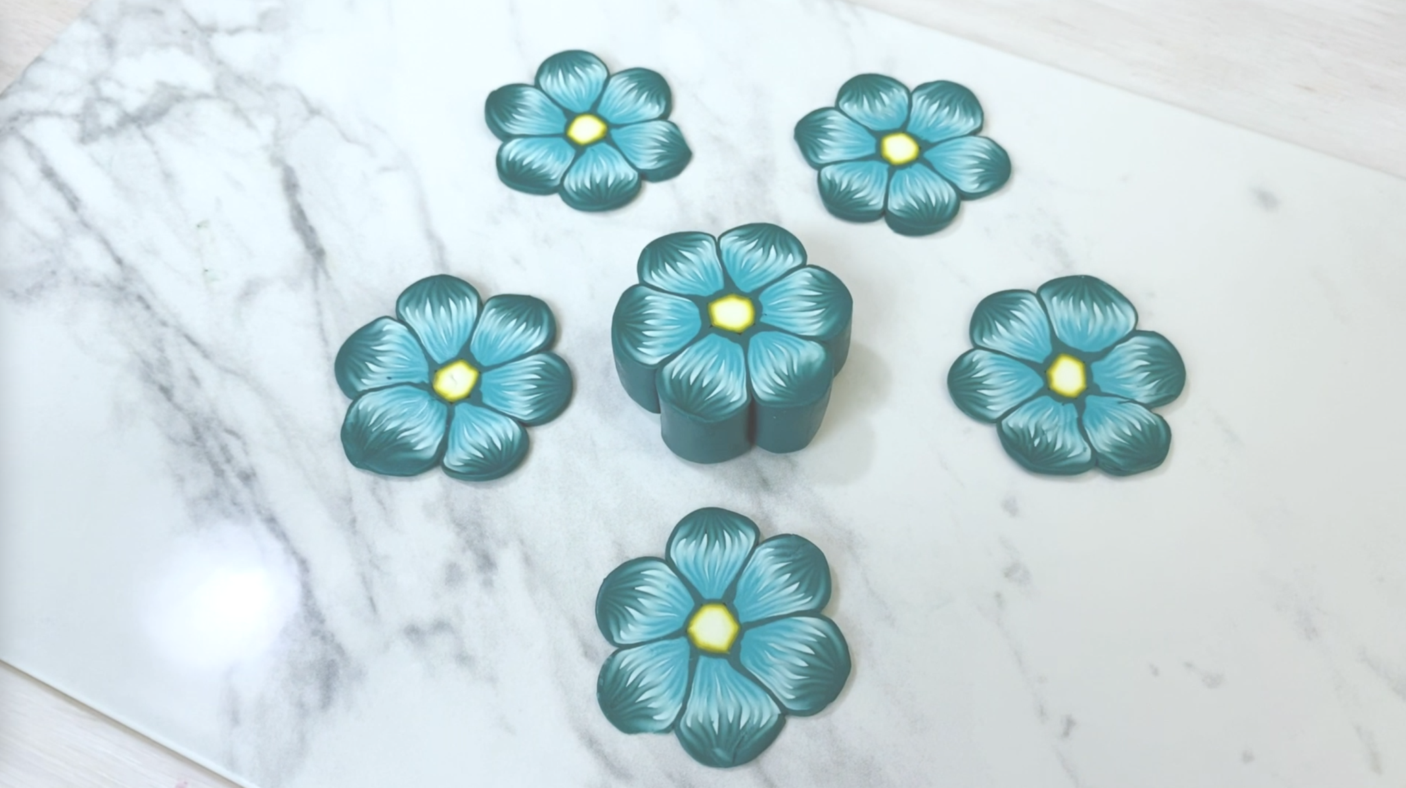 Textured Flower Canes (Amazing Gradient Technique) - Jennifoo