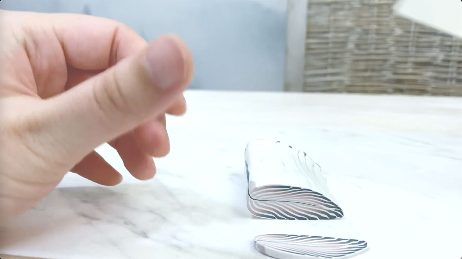 Easy Peasy Beautiful Feather Canes - Jennifoo